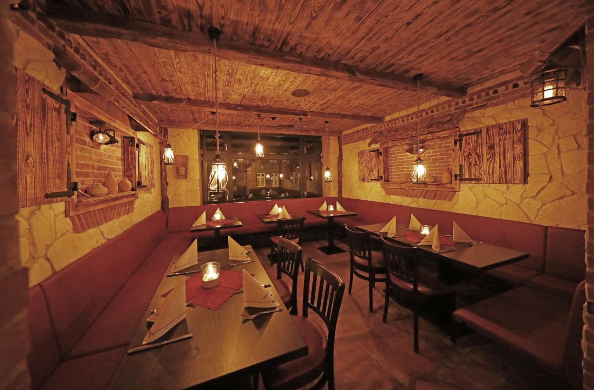 Pinocchio's restaurant store